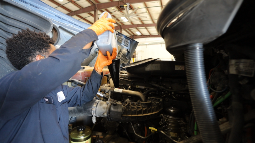 Quick Truck Oil Change - Quick Lube